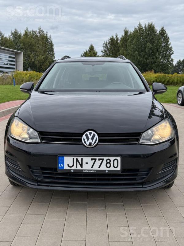 Black Volkswagen Golf 2014 in Riga, with an engine capacity of 1.40 L and mileage of 269 thousand km for 3400 €, photo 1 on AUTOMOTO.COM.LV