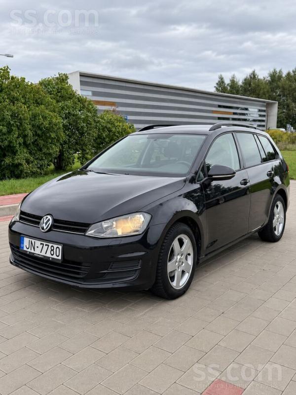 Black Volkswagen Golf 2014 in Riga, with an engine capacity of 1.40 L and mileage of 269 thousand km for 3400 €, photo 3 on AUTOMOTO.COM.LV