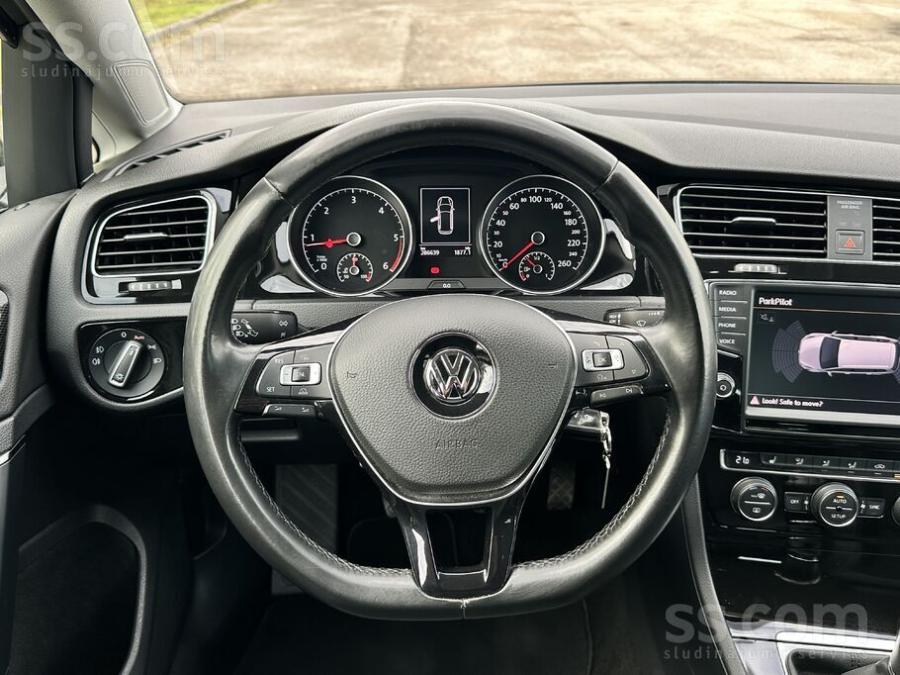 Black Volkswagen Golf 2014 in Tukums, with an engine capacity of 2.00 L and mileage of 287 thousand km for 7490 €, photo 16 on AUTOMOTO.COM.LV