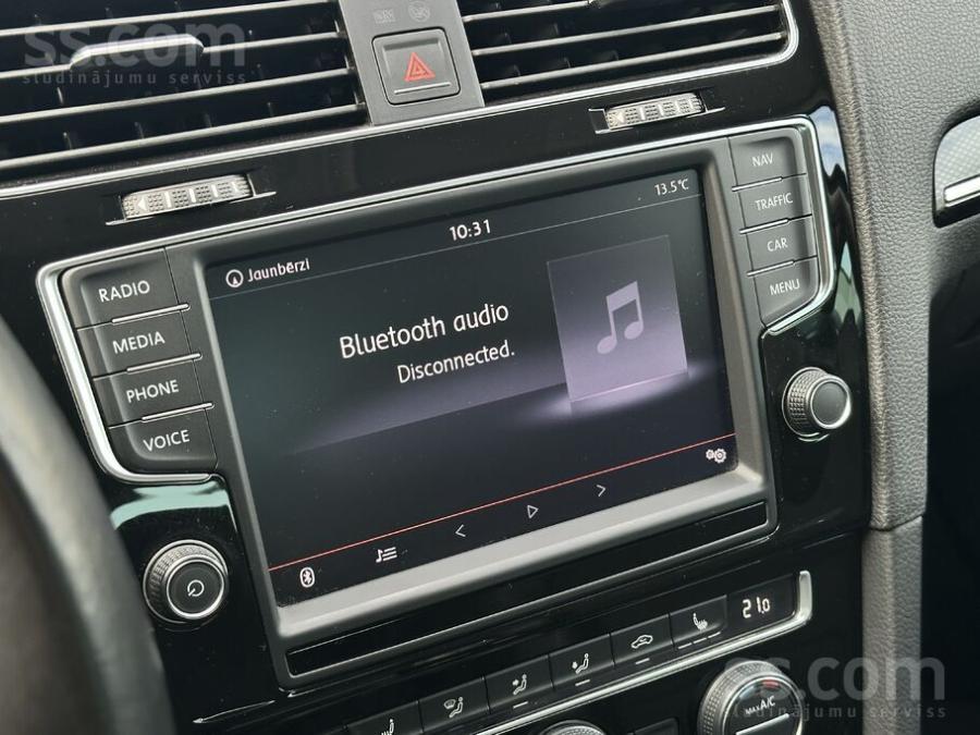 Black Volkswagen Golf 2014 in Tukums, with an engine capacity of 2.00 L and mileage of 287 thousand km for 7490 €, photo 24 on AUTOMOTO.COM.LV