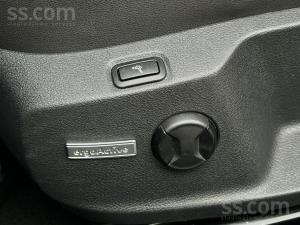 Black Volkswagen Golf 2014 in Tukums, with an engine capacity of 2.00 L and mileage of 287 thousand km for 7490 €, photo 29 on AUTOMOTO.COM.LV