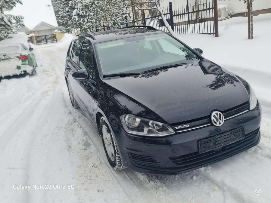 Black Volkswagen Golf 2015 in Vilnius, with an engine capacity of 1.40 L and mileage of 345 thousand km for 4900 €, photo 1 on AUTOMOTO.COM.LV