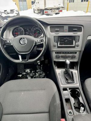 Black Volkswagen Golf 2015 in Taurage, with an engine capacity of 1.60 L and mileage of 260 thousand km for 6300 €, photo 16 on AUTOMOTO.COM.LV