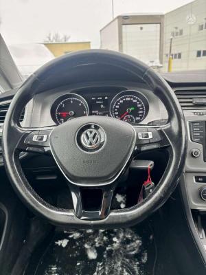 Black Volkswagen Golf 2015 in Taurage, with an engine capacity of 1.60 L and mileage of 260 thousand km for 6300 €, photo 17 on AUTOMOTO.COM.LV