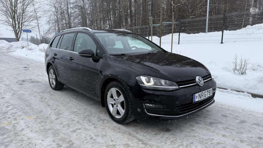 Melns Volkswagen Golf 2015 Viļņa, ar dzinēja tilpumu 1.60 L un nobraukumu 228 tūkst. km par 6900 €, foto 1 vietnē AUTOMOTO.COM.LV