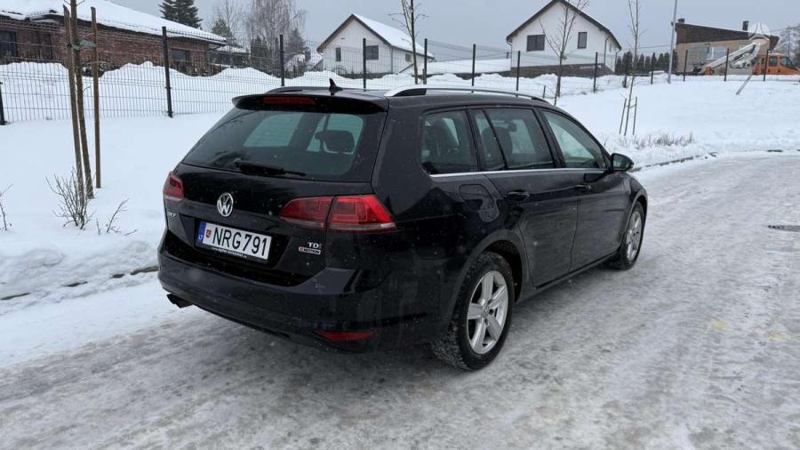 Melns Volkswagen Golf 2015 Viļņa, ar dzinēja tilpumu 1.60 L un nobraukumu 228 tūkst. km par 6900 €, foto 3 vietnē AUTOMOTO.COM.LV