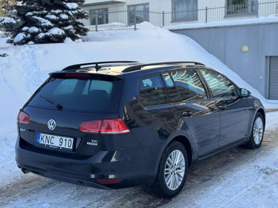 Black Volkswagen Golf 2015 in Vilnius, with an engine capacity of 1.60 L and mileage of 317 thousand km for 6700 €, photo 4 on AUTOMOTO.COM.LV