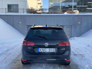Black Volkswagen Golf 2015 in Vilnius, with an engine capacity of 1.60 L and mileage of 317 thousand km for 6700 €, photo 5 on AUTOMOTO.COM.LV