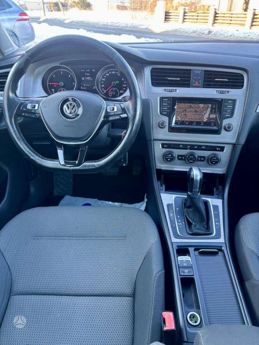 Melns Volkswagen Golf 2015 Tauragė, ar dzinēja tilpumu 1.60 L un nobraukumu 260 tūkst. km par 6700 €, foto 12 vietnē AUTOMOTO.COM.LV