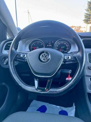 Melns Volkswagen Golf 2015 Tauragė, ar dzinēja tilpumu 1.60 L un nobraukumu 260 tūkst. km par 6700 €, foto 18 vietnē AUTOMOTO.COM.LV