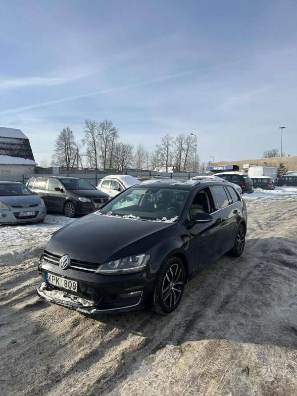 Black Volkswagen Golf 2015 in Vilnius, with an engine capacity of 1.97 L and mileage of 430 thousand km for 3500 €, photo 1 on AUTOMOTO.COM.LV