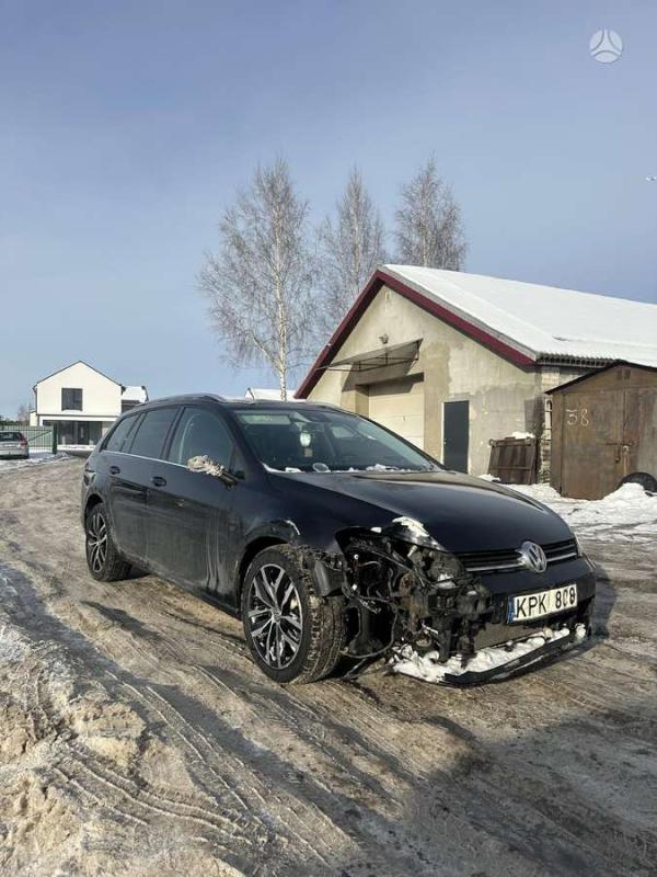 Black Volkswagen Golf 2015 in Vilnius, with an engine capacity of 1.97 L and mileage of 430 thousand km for 3500 €, photo 2 on AUTOMOTO.COM.LV