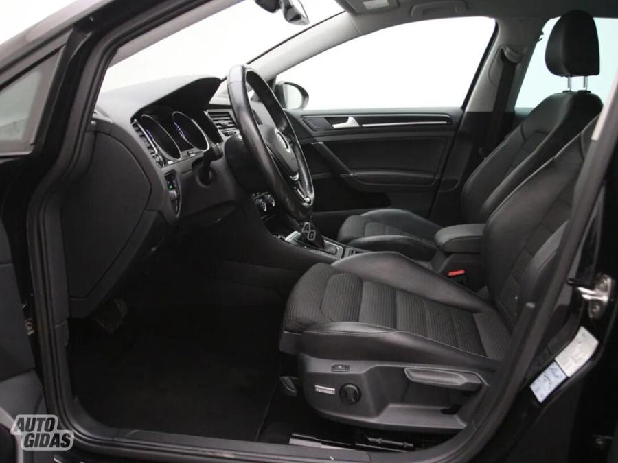 Black Volkswagen Golf 2015 in Vilnius, with an engine capacity of 1.40 L and mileage of 215 thousand km for 8499 €, photo 5 on AUTOMOTO.COM.LV