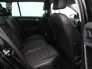 Black Volkswagen Golf 2015 in Vilnius, with an engine capacity of 1.40 L and mileage of 215 thousand km for 8499 €, photo 16 on AUTOMOTO.COM.LV