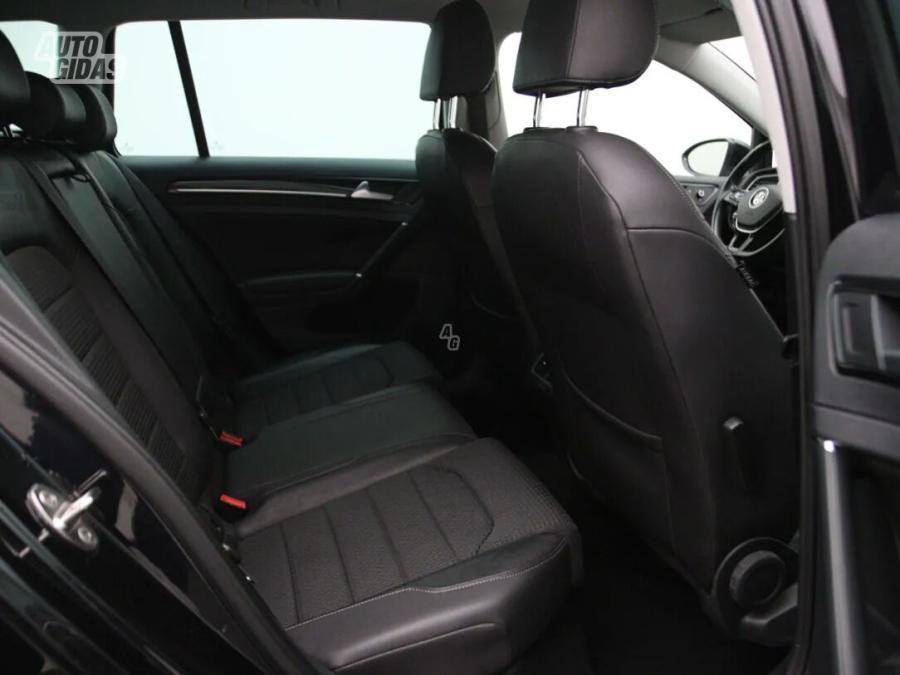 Black Volkswagen Golf 2015 in Vilnius, with an engine capacity of 1.40 L and mileage of 215 thousand km for 8499 €, photo 16 on AUTOMOTO.COM.LV