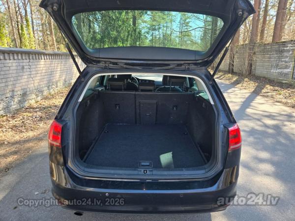 Black Volkswagen Golf 2015 in Tallinn, with an engine capacity of 1.60 L and mileage of 390 thousand km for 6299 €, photo 3 on AUTOMOTO.COM.LV