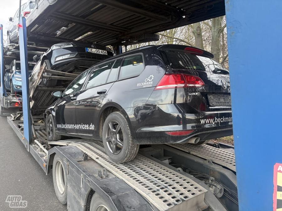 Black Volkswagen Golf 2015 in Lazdijai, with an engine capacity of 1.60 L and mileage of 300 thousand km for 2150 €, photo 1 on AUTOMOTO.COM.LV