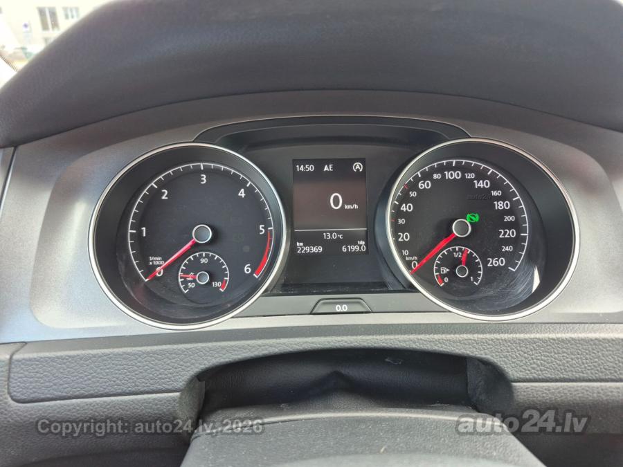Melns Volkswagen Golf 2015 Tallina, ar dzinēja tilpumu 1.60 L un nobraukumu 229 tūkst. km par 8000 €, foto 8 vietnē AUTOMOTO.COM.LV