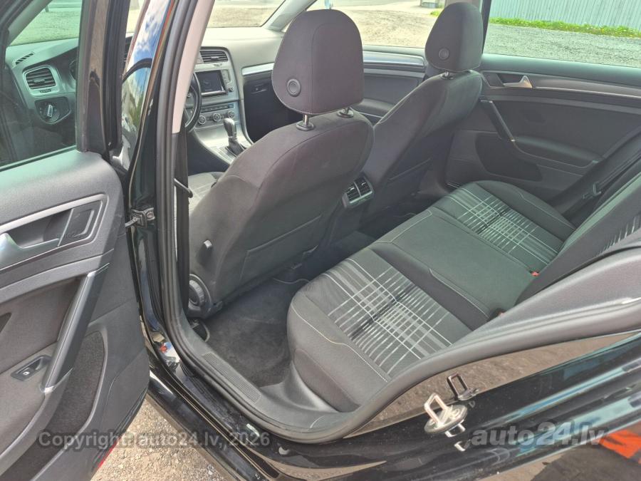 Melns Volkswagen Golf 2015 Tallina, ar dzinēja tilpumu 1.60 L un nobraukumu 229 tūkst. km par 8000 €, foto 11 vietnē AUTOMOTO.COM.LV