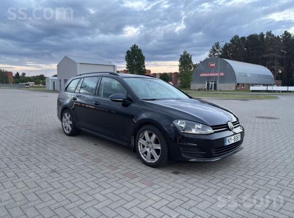 Melns Volkswagen Golf 2015 Valmiera, ar dzinēja tilpumu 1.60 L un nobraukumu 271 tūkst. km par 6450 €, foto 3 vietnē AUTOMOTO.COM.LV