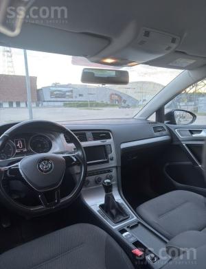 Black Volkswagen Golf 2015 in Valmiera, with an engine capacity of 1.60 L and mileage of 271 thousand km for 6450 €, photo 7 on AUTOMOTO.COM.LV