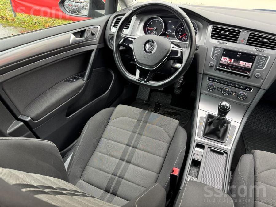 Melns Volkswagen Golf 2015 Rīga, ar dzinēja tilpumu 1.60 L un nobraukumu 130 tūkst. km par 8500 €, foto 9 vietnē AUTOMOTO.COM.LV