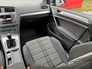 Melns Volkswagen Golf 2015 Rīga, ar dzinēja tilpumu 1.60 L un nobraukumu 130 tūkst. km par 8500 €, foto 11 vietnē AUTOMOTO.COM.LV