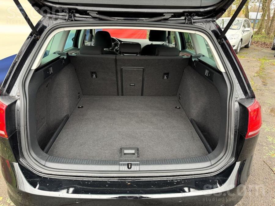 Melns Volkswagen Golf 2015 Rīga, ar dzinēja tilpumu 1.60 L un nobraukumu 130 tūkst. km par 8500 €, foto 19 vietnē AUTOMOTO.COM.LV