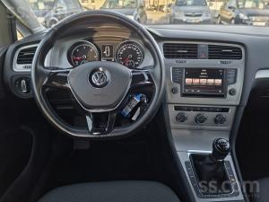 Black Volkswagen Golf 2015 in Liepaja, with an engine capacity of 1.60 L and mileage of 198 thousand km for 6490 €, photo 13 on AUTOMOTO.COM.LV