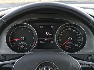 Black Volkswagen Golf 2015 in Liepaja, with an engine capacity of 1.60 L and mileage of 198 thousand km for 6490 €, photo 20 on AUTOMOTO.COM.LV