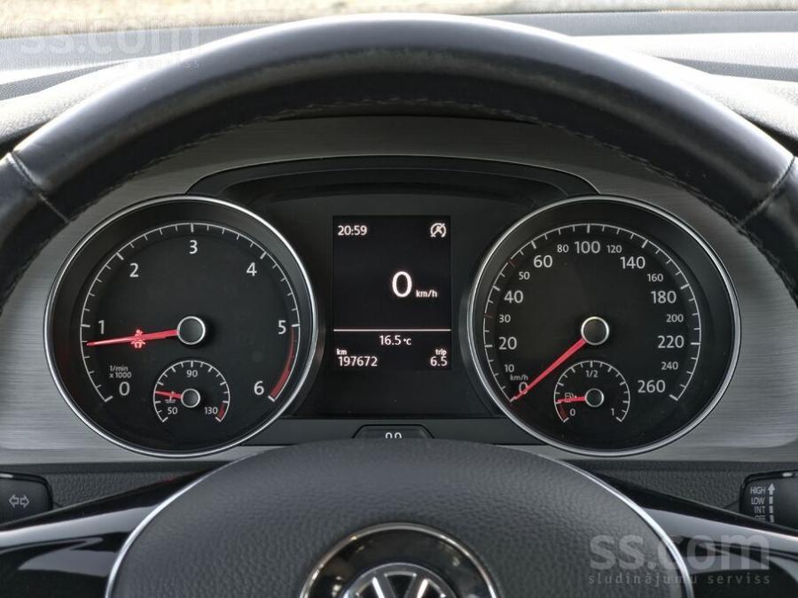 Black Volkswagen Golf 2015 in Liepaja, with an engine capacity of 1.60 L and mileage of 198 thousand km for 6490 €, photo 20 on AUTOMOTO.COM.LV