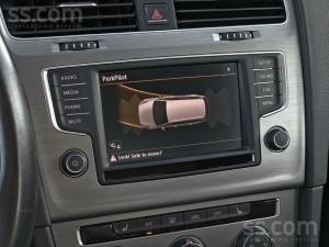Black Volkswagen Golf 2015 in Liepaja, with an engine capacity of 1.60 L and mileage of 198 thousand km for 6490 €, photo 21 on AUTOMOTO.COM.LV