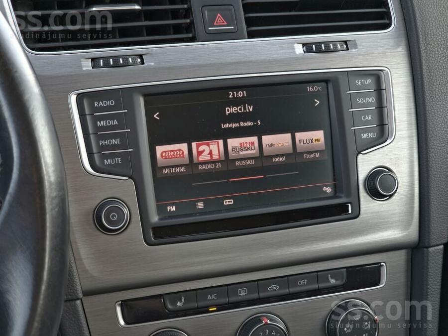 Black Volkswagen Golf 2015 in Liepaja, with an engine capacity of 1.60 L and mileage of 198 thousand km for 6490 €, photo 22 on AUTOMOTO.COM.LV