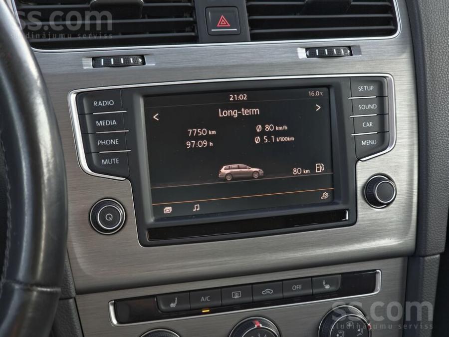 Black Volkswagen Golf 2015 in Liepaja, with an engine capacity of 1.60 L and mileage of 198 thousand km for 6490 €, photo 26 on AUTOMOTO.COM.LV