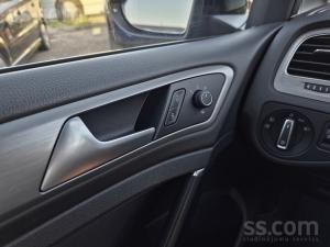 Black Volkswagen Golf 2015 in Liepaja, with an engine capacity of 1.60 L and mileage of 198 thousand km for 6490 €, photo 28 on AUTOMOTO.COM.LV