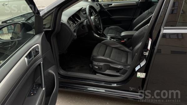 Black Volkswagen Golf 2015 in Riga, with an engine capacity of 2.00 L and mileage of 330 thousand km for 6495 €, photo 8 on AUTOMOTO.COM.LV