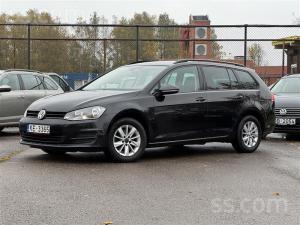 Melns Volkswagen Golf 2015 Rīga, ar dzinēja tilpumu 1.60 L un nobraukumu 130 tūkst. km par 8500 €, foto  vietnē AUTOMOTO.COM.LV