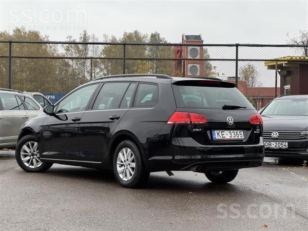 Black Volkswagen Golf 2015 in Riga, with an engine capacity of 1.60 L and mileage of 130 thousand km for 8500 €, photo 4 on AUTOMOTO.COM.LV