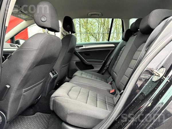 Black Volkswagen Golf 2015 in Riga, with an engine capacity of 1.60 L and mileage of 130 thousand km for 8500 €, photo 10 on AUTOMOTO.COM.LV