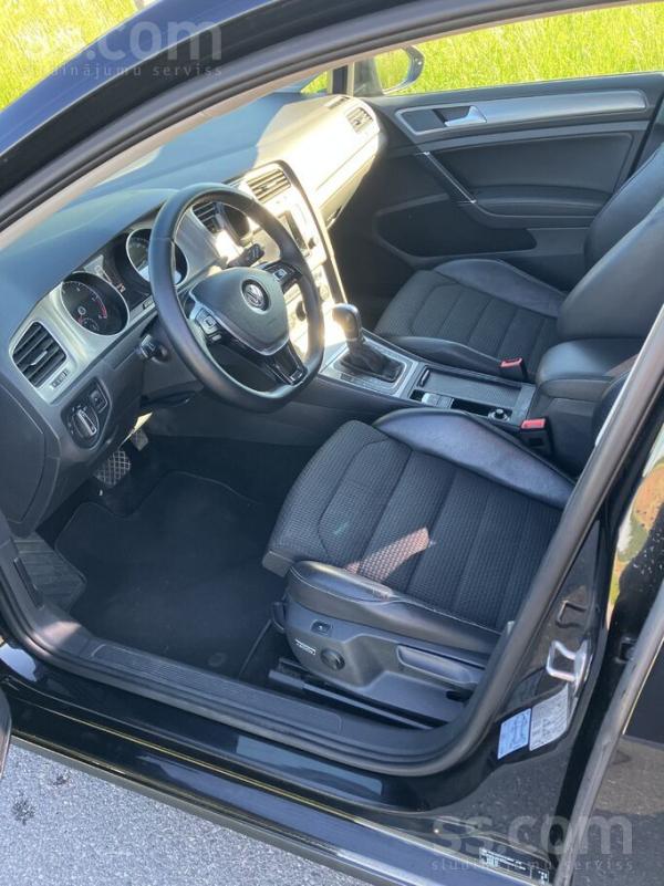 Black Volkswagen Golf 2015 in Riga, with an engine capacity of 1.60 L and mileage of 295 thousand km for 5600 €, photo 8 on AUTOMOTO.COM.LV