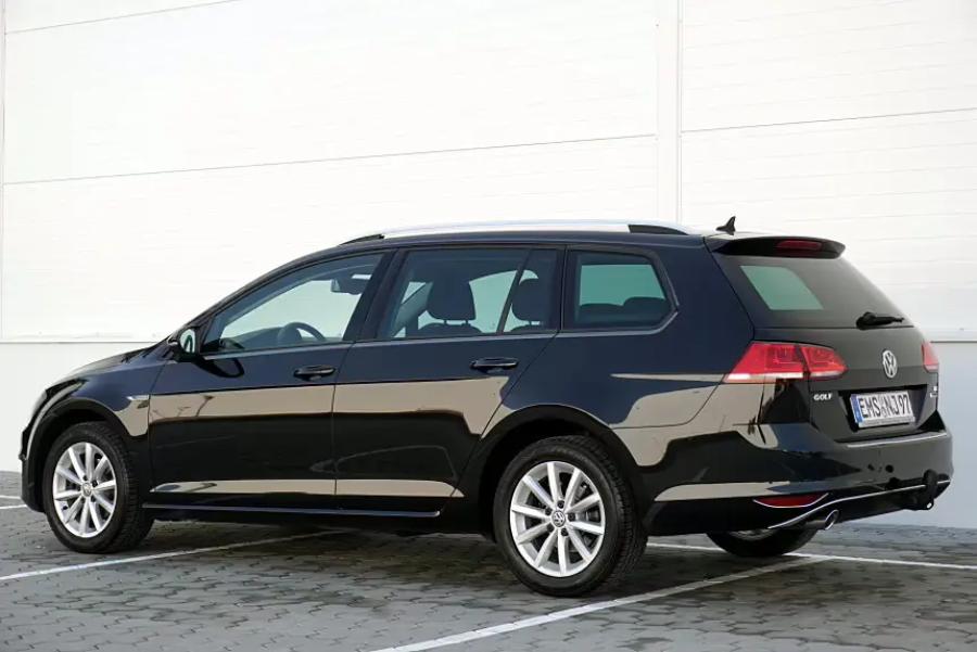 Melns Volkswagen Golf 2015 Rīga, ar dzinēja tilpumu 1.60 L un nobraukumu 188 tūkst. km par 8700 €, foto 6 vietnē AUTOMOTO.COM.LV