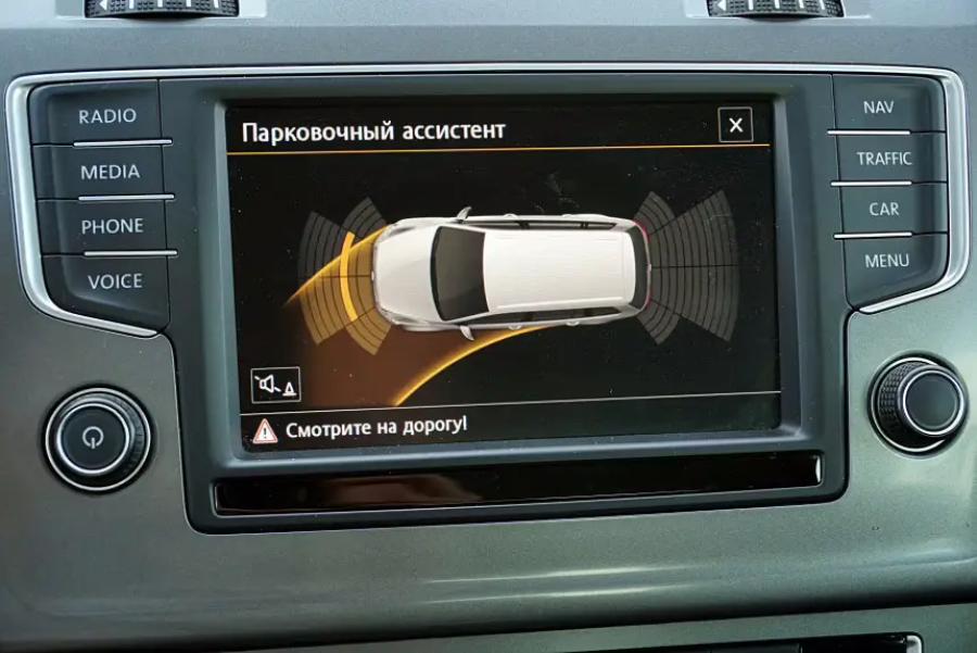 Melns Volkswagen Golf 2015 Rīga, ar dzinēja tilpumu 1.60 L un nobraukumu 188 tūkst. km par 8700 €, foto 17 vietnē AUTOMOTO.COM.LV