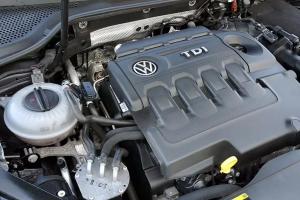 Melns Volkswagen Golf 2015 Rīga, ar dzinēja tilpumu 1.60 L un nobraukumu 188 tūkst. km par 8700 €, foto 19 vietnē AUTOMOTO.COM.LV