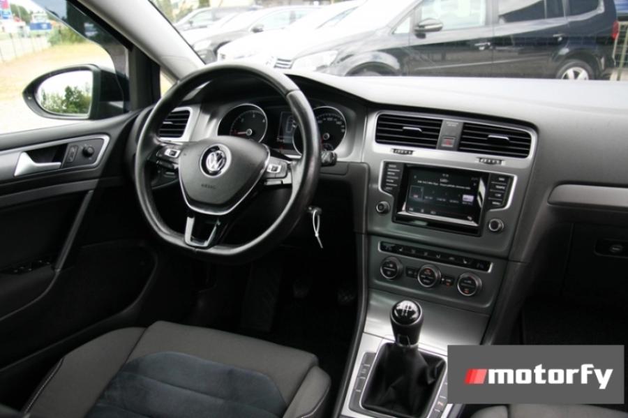 Melns Volkswagen Golf 2015 Rīga, ar dzinēja tilpumu 1.60 L un nobraukumu 216 tūkst. km par 8650 €, foto 9 vietnē AUTOMOTO.COM.LV