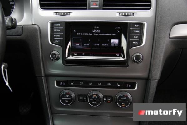 Melns Volkswagen Golf 2015 Rīga, ar dzinēja tilpumu 1.60 L un nobraukumu 216 tūkst. km par 8650 €, foto 9 vietnē AUTOMOTO.COM.LV