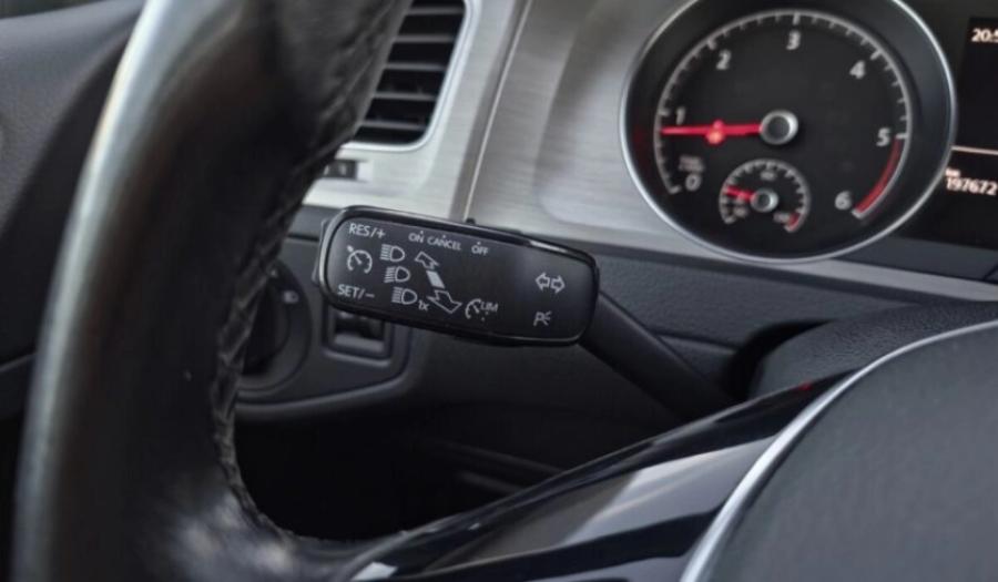 Черный Фольксваген Гольф 2015 в Рига, объемом двигателя 1.60 л и пробегом 198 тыс. км за 8490 €, фото 25 на AUTOMOTO.COM.LV