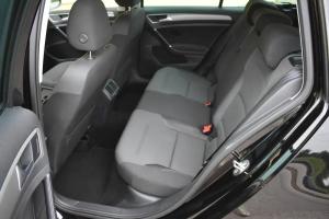 Melns Volkswagen Golf 2015 Talsi, ar dzinēja tilpumu 1.60 L un nobraukumu 328 tūkst. km par 5700 €, foto 9 vietnē AUTOMOTO.COM.LV