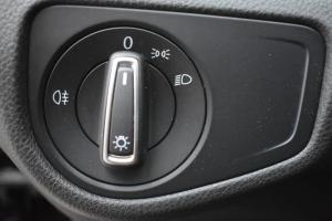 Melns Volkswagen Golf 2015 Talsi, ar dzinēja tilpumu 1.60 L un nobraukumu 328 tūkst. km par 5700 €, foto 14 vietnē AUTOMOTO.COM.LV