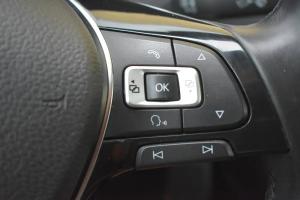 Melns Volkswagen Golf 2015 Talsi, ar dzinēja tilpumu 1.60 L un nobraukumu 328 tūkst. km par 5700 €, foto 18 vietnē AUTOMOTO.COM.LV