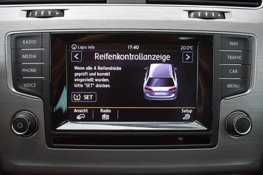 Melns Volkswagen Golf 2015 Talsi, ar dzinēja tilpumu 1.60 L un nobraukumu 328 tūkst. km par 5700 €, foto 20 vietnē AUTOMOTO.COM.LV